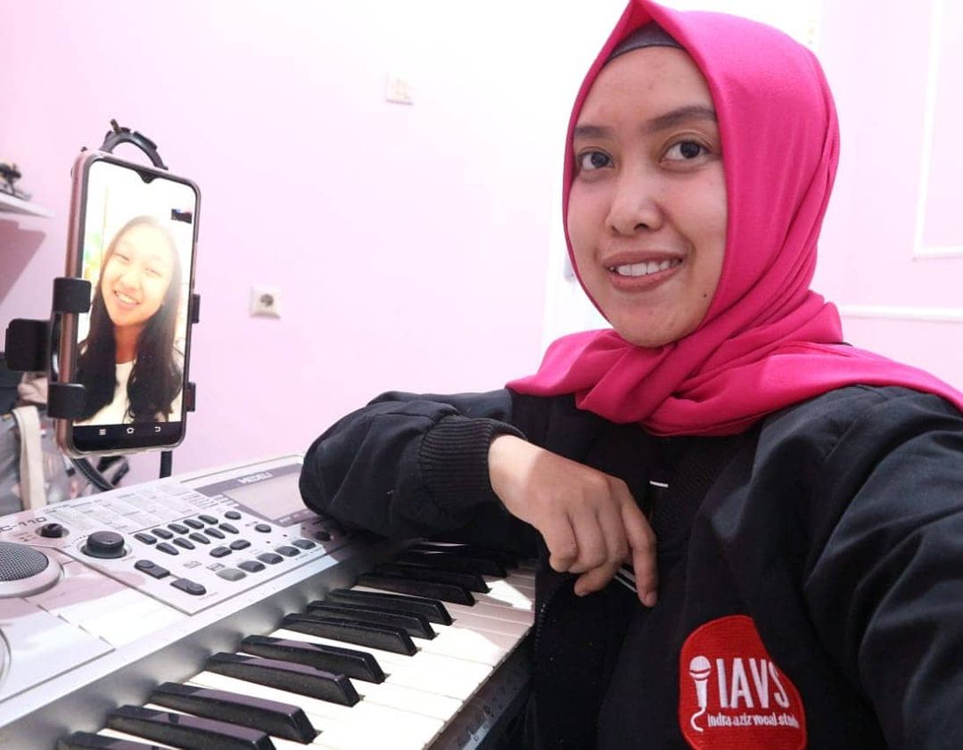 Indra Aziz Vocal Studio – Sekolah vokal untuk penyanyi yang profesional ...